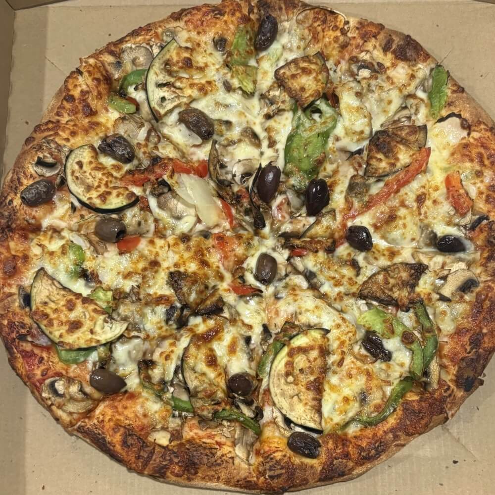 Eluka's Pizza Order Online